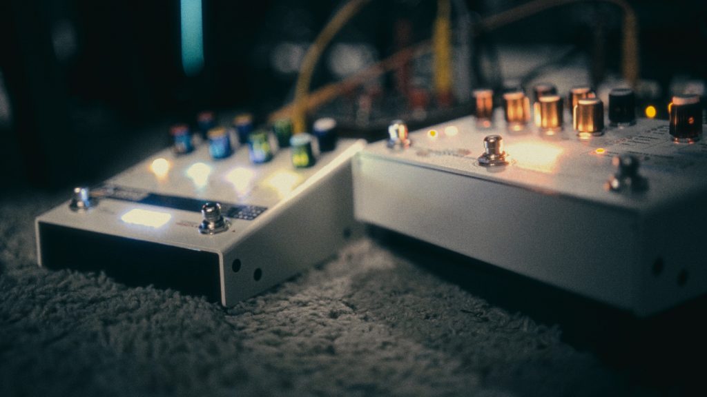 alt.strings by Venus Theory & Dave Hilowitz - decent|SAMPLES